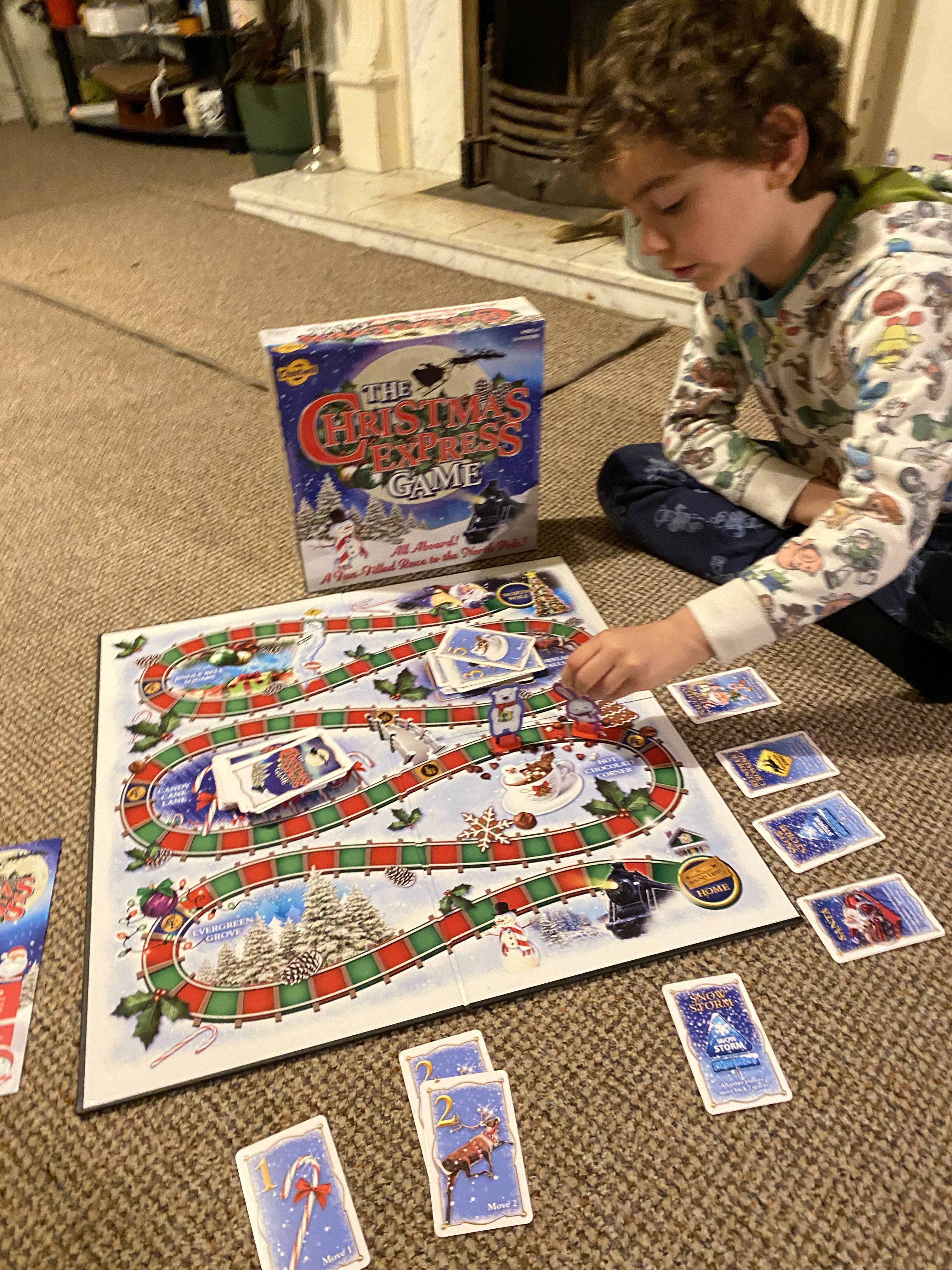 The Christmas Express Game by Cheatwell Games – Product Review – Varietats